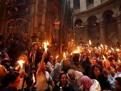 In pictures: Stunning scenes from Orthodox Easter Holy Fire ceremonies ...
