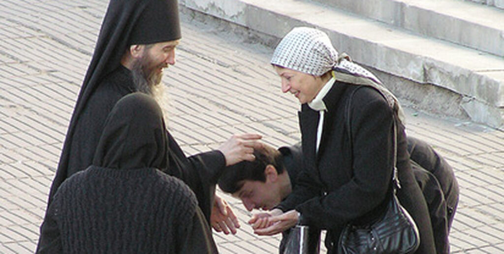 On the Meaning and Power of a Priest’s Blessing / OrthoChristian.Com