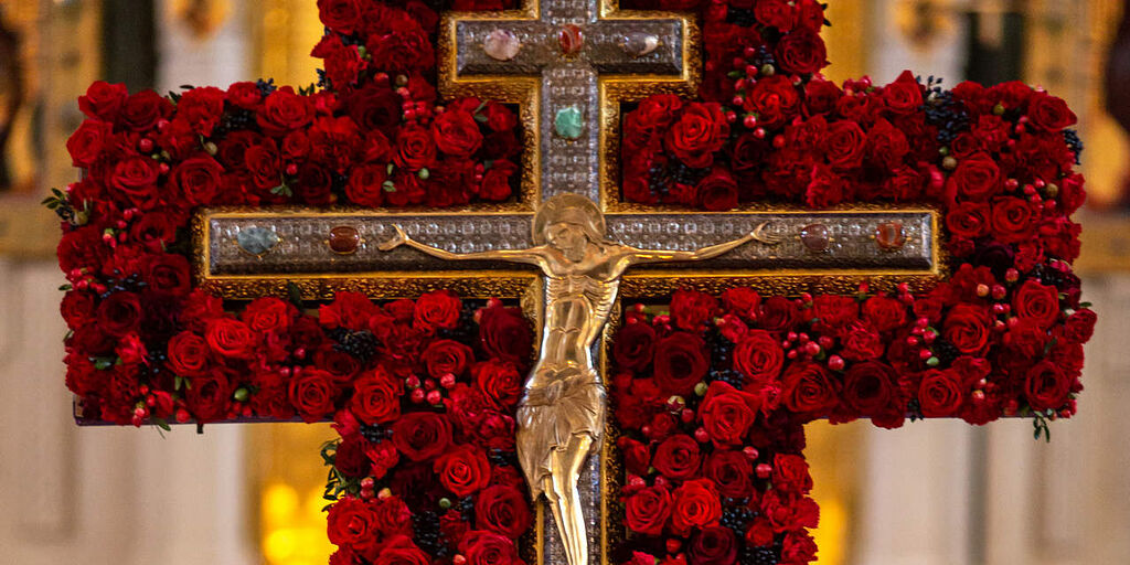 The Procession of the Life-Giving Cross / OrthoChristian.Com