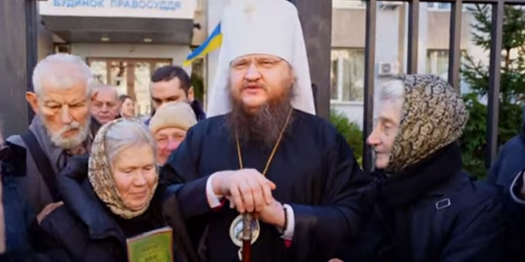 Persecuted Ukrainian hierarch returns to ministry after 8 months of ...