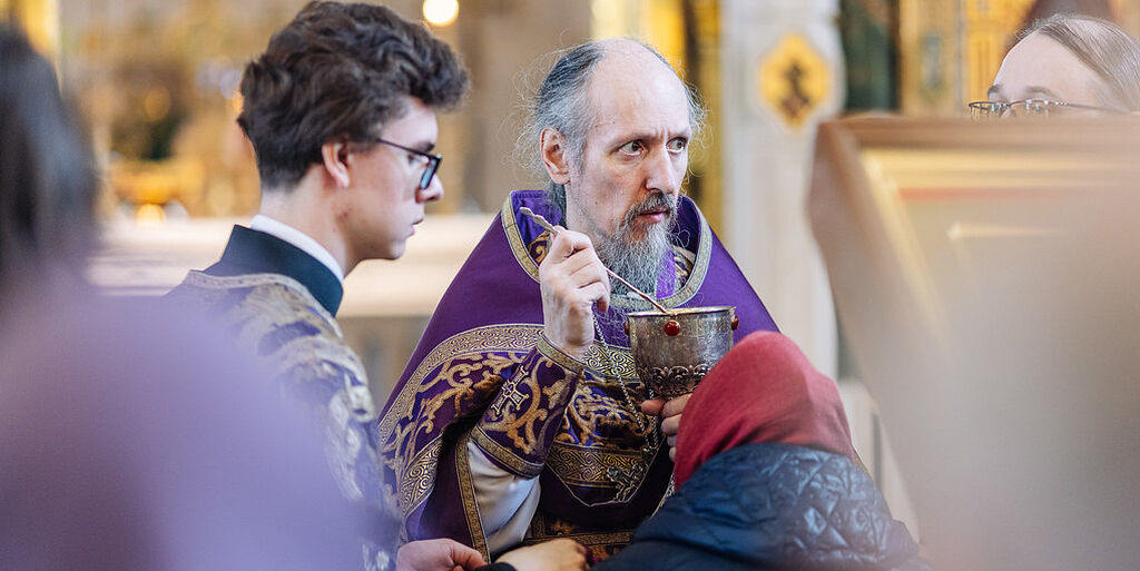 A Father-Confessor Is a “Signpost” Directing You Towards God ...