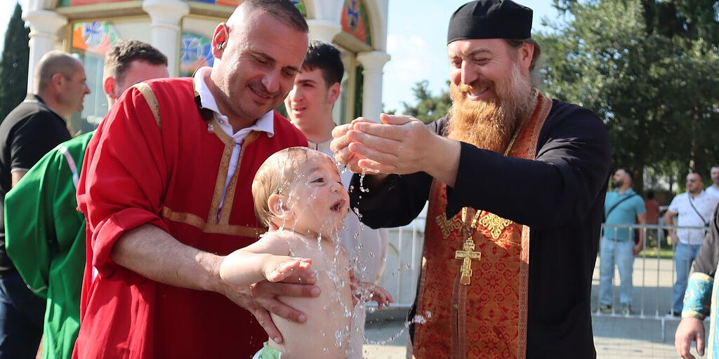 1,200+ children baptized as Godchildren to Patriarch Ilia of Georgia ...