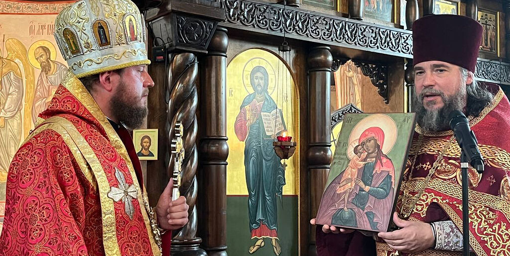 Ukrainian Orthodox hierarch serves at OCA church in Los Angeles ...