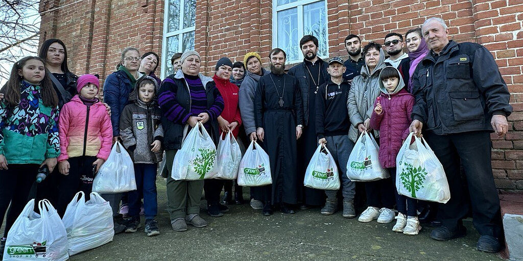 Orthodox social ministries helping the poor, honoring mothers ...